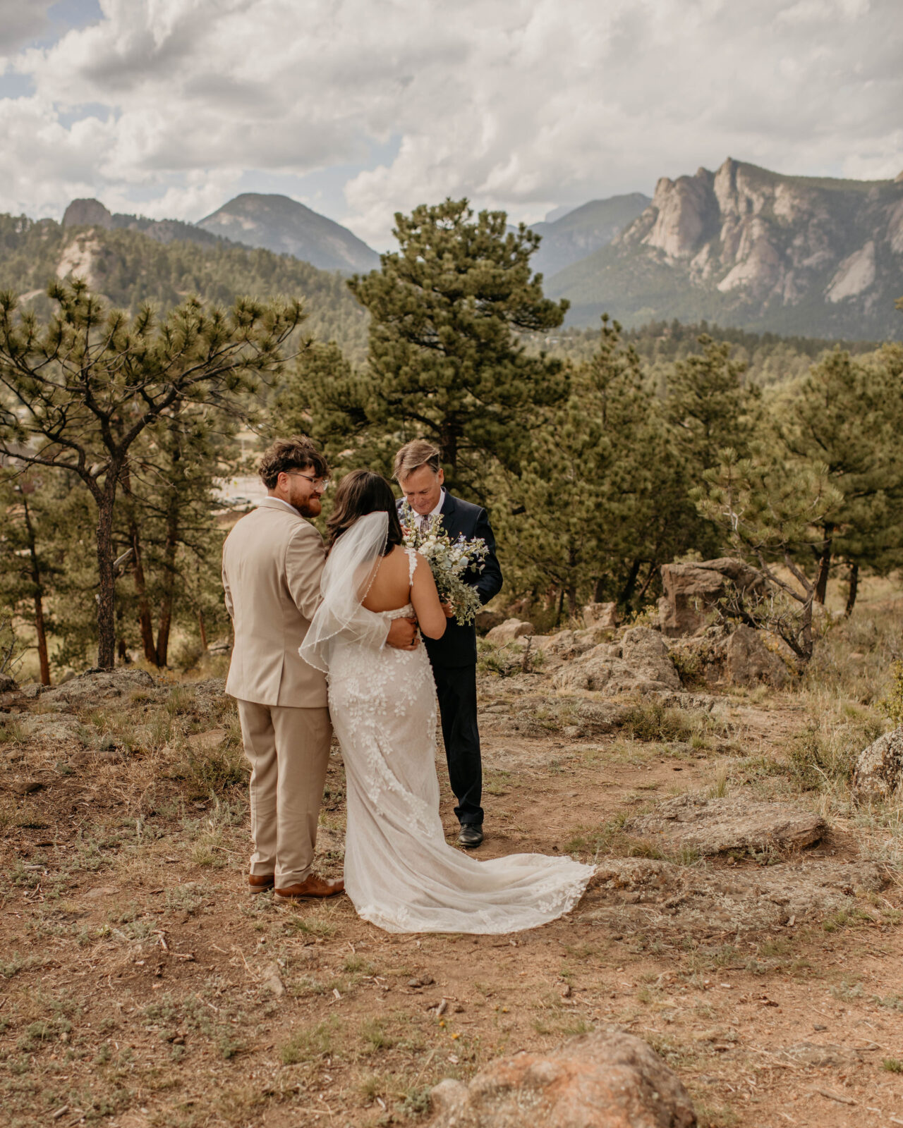 Estes Park Elopement - taylorhassebroek.com