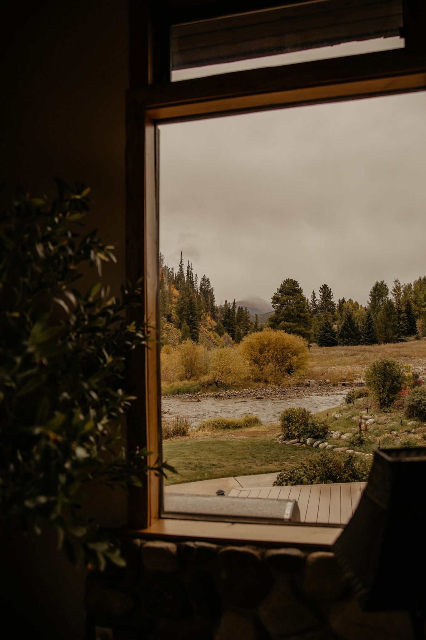 Whispering River Ranch Wedding - taylorhassebroek.com